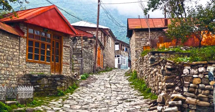 Sheki Group Tour | Huntown